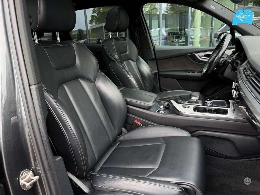 Pelēks Audi Q7 e-tron 2016 Kauņa, ar dzinēja tilpumu 2.97 L un nobraukumu 348 tūkst. km par 17900 €, foto 14 vietnē AUTOMOTO.COM.LV