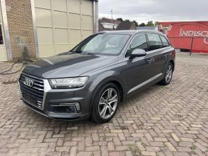 Grey Audi Q7 e-tron 2016 in Vilnius, with an engine capacity of 0.00 L and mileage of 256 thousand km for 14500 €, photo 4 on AUTOMOTO.COM.LV
