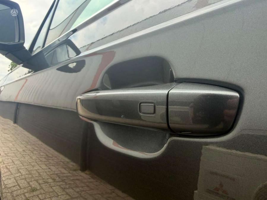 Grey Audi Q7 e-tron 2016 in Vilnius, with an engine capacity of 0.00 L and mileage of 256 thousand km for 14500 €, photo 17 on AUTOMOTO.COM.LV