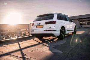 Balts Audi Q7 e-tron 2016 Viļņa, ar dzinēja tilpumu 3.00 L un nobraukumu 193 tūkst. km par 35000 €, foto 14 vietnē AUTOMOTO.COM.LV