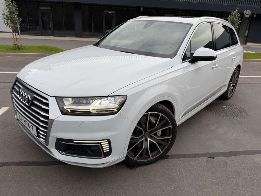White Audi Q7 e-tron 2016 in Utena, with an engine capacity of 3.00 L and mileage of 147 thousand km for 29900 €, photo 1 on AUTOMOTO.COM.LV