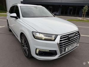 White Audi Q7 e-tron 2016 in Utena, with an engine capacity of 3.00 L and mileage of 147 thousand km for 29900 €, photo 5 on AUTOMOTO.COM.LV