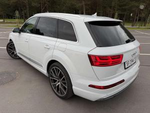 White Audi Q7 e-tron 2016 in Utena, with an engine capacity of 3.00 L and mileage of 147 thousand km for 29900 €, photo 12 on AUTOMOTO.COM.LV