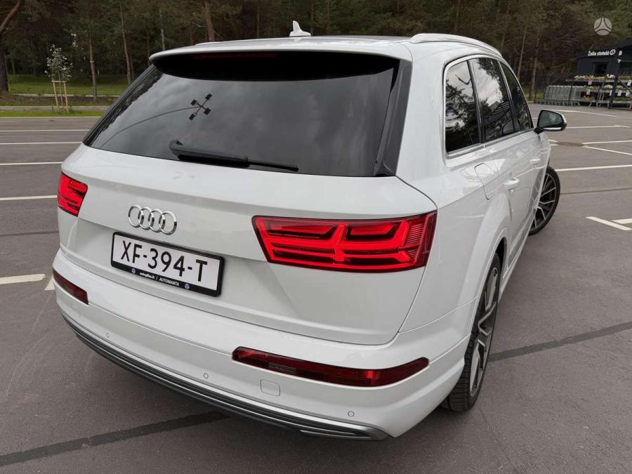 White Audi Q7 e-tron 2016 in Utena, with an engine capacity of 3.00 L and mileage of 147 thousand km for 29900 €, photo 15 on AUTOMOTO.COM.LV