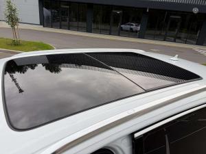 White Audi Q7 e-tron 2016 in Utena, with an engine capacity of 3.00 L and mileage of 147 thousand km for 29900 €, photo 23 on AUTOMOTO.COM.LV