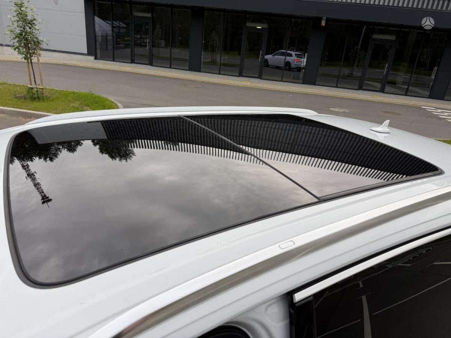 White Audi Q7 e-tron 2016 in Utena, with an engine capacity of 3.00 L and mileage of 147 thousand km for 29900 €, photo 23 on AUTOMOTO.COM.LV