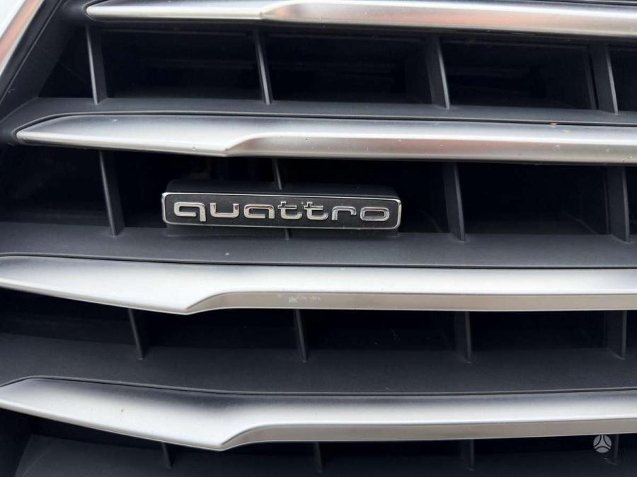 White Audi Q7 e-tron 2016 in Utena, with an engine capacity of 3.00 L and mileage of 147 thousand km for 29900 €, photo 24 on AUTOMOTO.COM.LV
