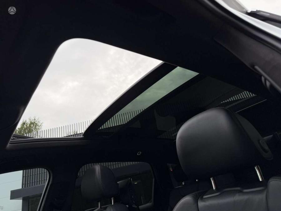 White Audi Q7 e-tron 2016 in Utena, with an engine capacity of 3.00 L and mileage of 147 thousand km for 29900 €, photo 34 on AUTOMOTO.COM.LV