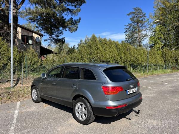Green Audi Q7 2006 in Ogre, with an engine capacity of 3.00 L and mileage of 313 thousand km for 3990 €, photo 4 on AUTOMOTO.COM.LV