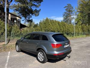 Green Audi Q7 2006 in Ogre, with an engine capacity of 3.00 L and mileage of 313 thousand km for 3990 €, photo 4 on AUTOMOTO.COM.LV