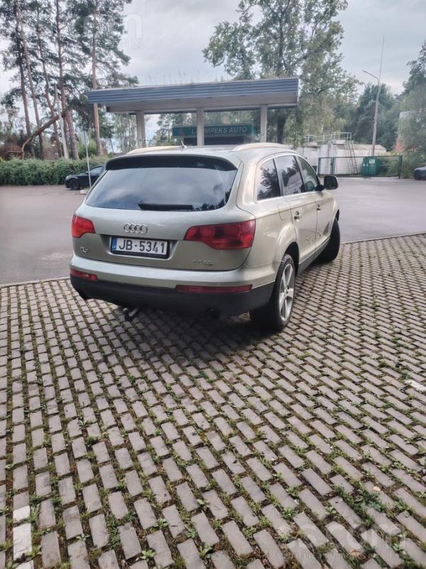 Green Audi Q7 2007 in Jurmala, with an engine capacity of 3.00 L and mileage of 470 thousand km for 5800 €, photo 4 on AUTOMOTO.COM.LV