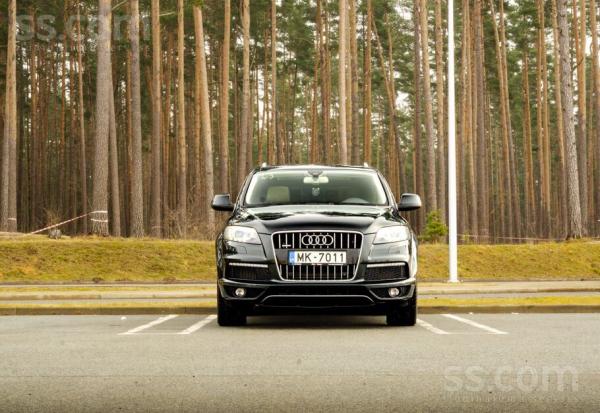Green Audi Q7 2010 in Riga, with an engine capacity of 4.20 L and mileage of 187 thousand km for 13990 €, photo 3 on AUTOMOTO.COM.LV