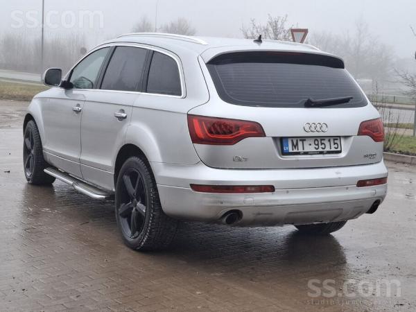 Pelēks Audi Q7 2006 Saldus, ar dzinēja tilpumu 3.00 L un nobraukumu 370 tūkst. km par 4750 €, foto 4 vietnē AUTOMOTO.COM.LV