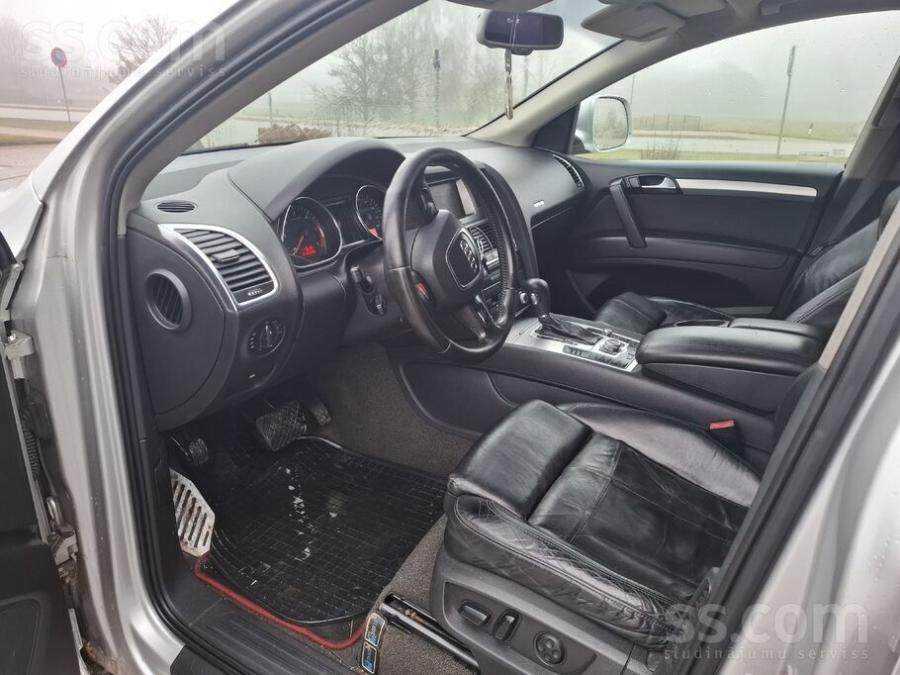 Pelēks Audi Q7 2006 Saldus, ar dzinēja tilpumu 3.00 L un nobraukumu 370 tūkst. km par 4750 €, foto 7 vietnē AUTOMOTO.COM.LV