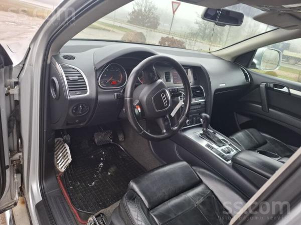 Pelēks Audi Q7 2006 Saldus, ar dzinēja tilpumu 3.00 L un nobraukumu 370 tūkst. km par 4750 €, foto 8 vietnē AUTOMOTO.COM.LV