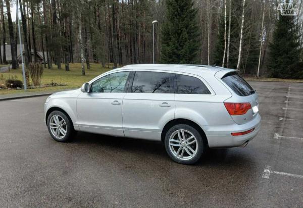 Pelēks Audi Q7 2006 Viļņa, ar dzinēja tilpumu 3.00 L un nobraukumu 347 tūkst. km par 5500 €, foto 4 vietnē AUTOMOTO.COM.LV