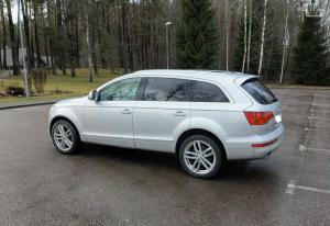 Pelēks Audi Q7 2006 Viļņa, ar dzinēja tilpumu 3.00 L un nobraukumu 347 tūkst. km par 5500 €, foto 4 vietnē AUTOMOTO.COM.LV