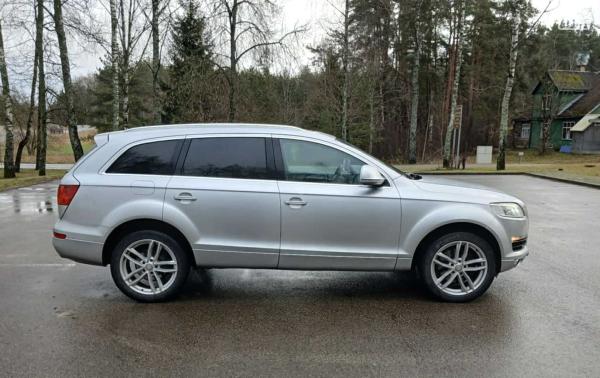 Pelēks Audi Q7 2006 Viļņa, ar dzinēja tilpumu 3.00 L un nobraukumu 347 tūkst. km par 5500 €, foto 5 vietnē AUTOMOTO.COM.LV