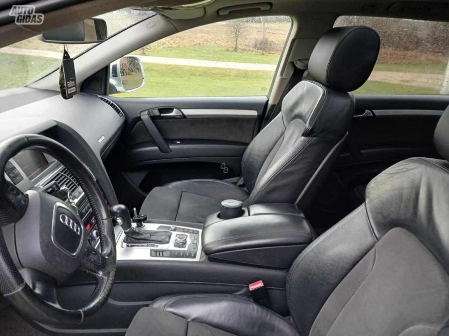 Pelēks Audi Q7 2006 Viļņa, ar dzinēja tilpumu 3.00 L un nobraukumu 347 tūkst. km par 5500 €, foto 6 vietnē AUTOMOTO.COM.LV