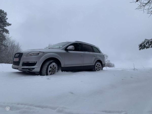 Grey Audi Q7 2006 in Vilnius, with an engine capacity of 2.96 L and mileage of 397 thousand km for 3555 €, photo 2 on AUTOMOTO.COM.LV