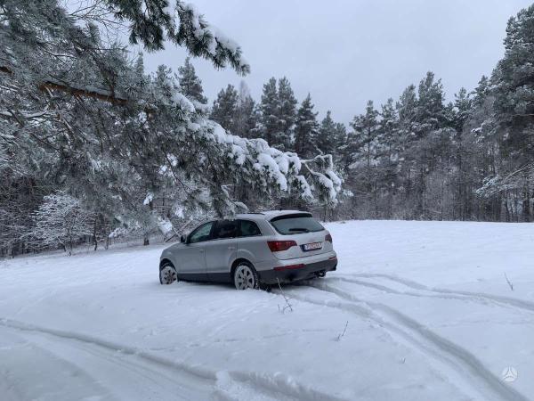 Grey Audi Q7 2006 in Vilnius, with an engine capacity of 2.96 L and mileage of 397 thousand km for 3555 €, photo 4 on AUTOMOTO.COM.LV