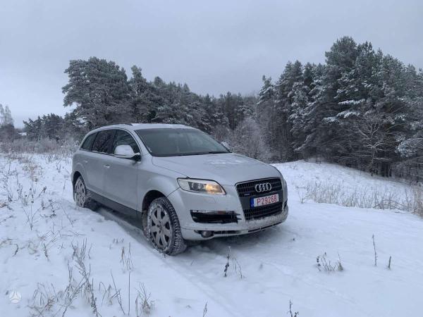 Grey Audi Q7 2006 in Vilnius, with an engine capacity of 2.96 L and mileage of 397 thousand km for 3555 €, photo 7 on AUTOMOTO.COM.LV