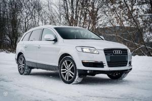 Grey Audi Q7 2006 in Vilnius, with an engine capacity of 2.97 L and mileage of 432 thousand km for 4400 €, photo  on AUTOMOTO.COM.LV