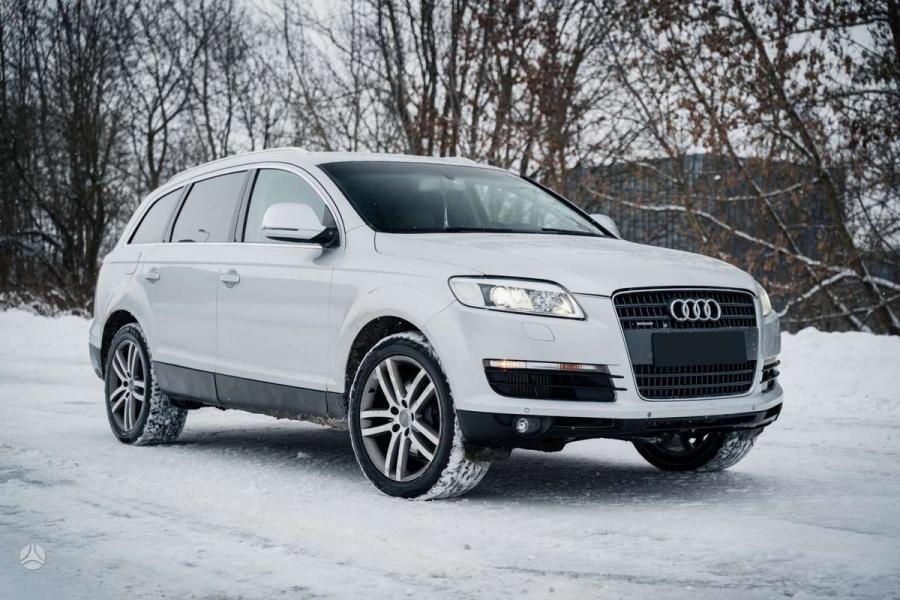 Grey Audi Q7 2006 in Vilnius, with an engine capacity of 2.97 L and mileage of 432 thousand km for 4400 €, photo 1 on AUTOMOTO.COM.LV