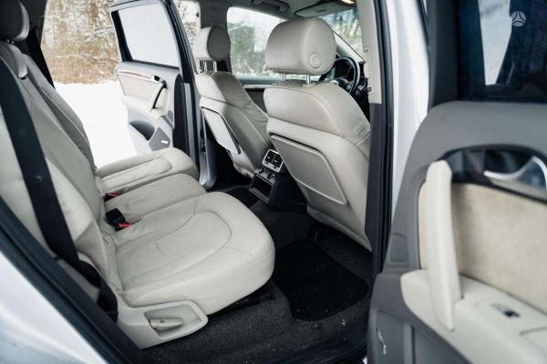 Grey Audi Q7 2006 in Vilnius, with an engine capacity of 2.97 L and mileage of 432 thousand km for 4400 €, photo 11 on AUTOMOTO.COM.LV