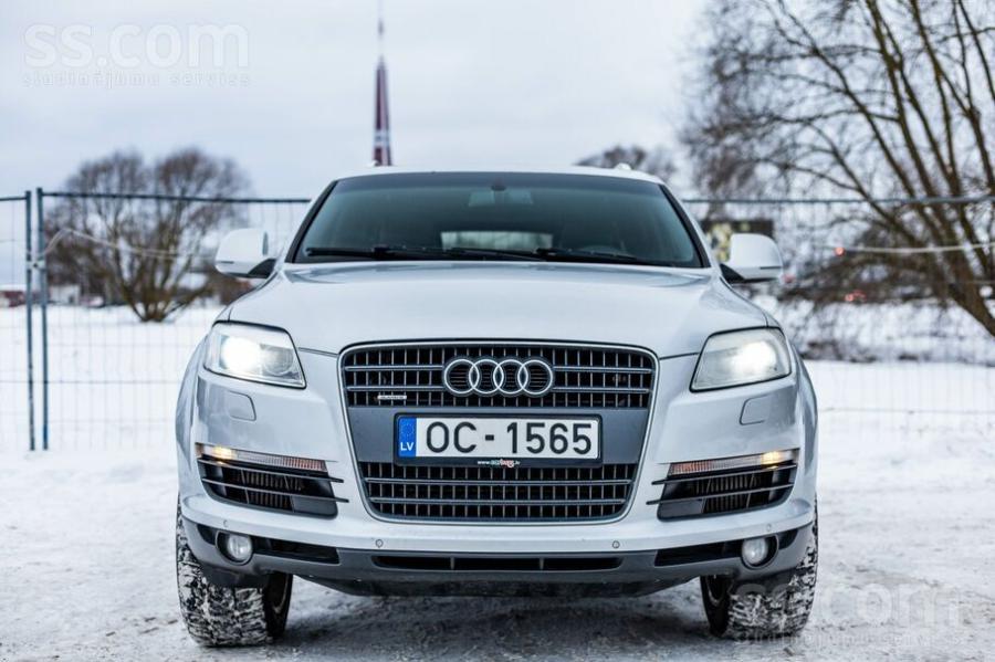 Grey Audi Q7 2006 in Riga, with an engine capacity of 3.00 L and mileage of 390 thousand km for 6790 €, photo 3 on AUTOMOTO.COM.LV