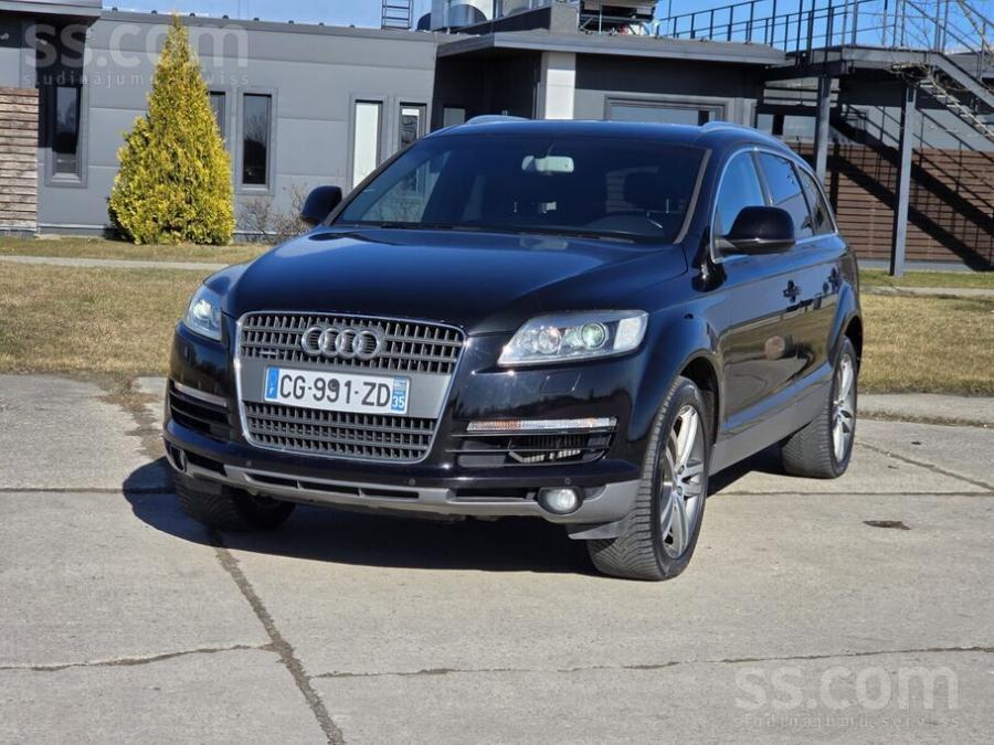 Grey Audi Q7 2006 in Riga, with an engine capacity of 3.00 L and mileage of 226 thousand km for 7700 €, photo 5 on AUTOMOTO.COM.LV