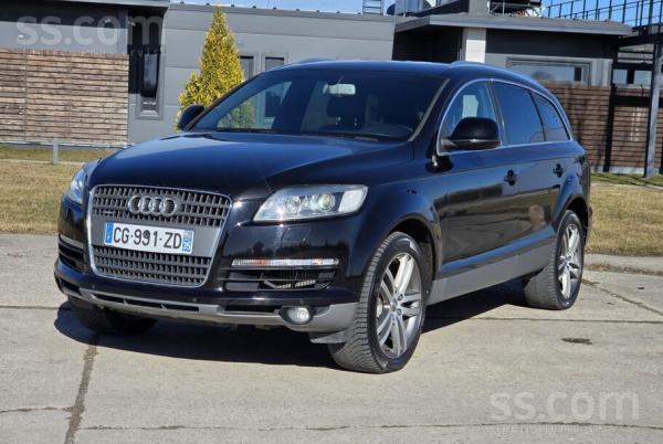 Grey Audi Q7 2006 in Riga, with an engine capacity of 3.00 L and mileage of 226 thousand km for 7700 €, photo 7 on AUTOMOTO.COM.LV