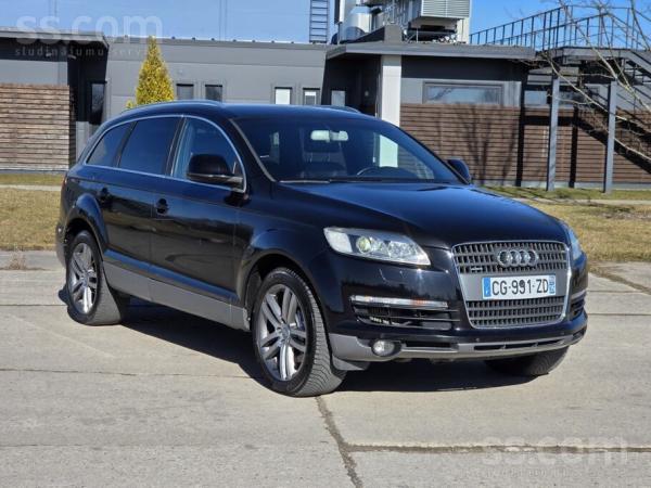 Pelēks Audi Q7 2006 Rīga, ar dzinēja tilpumu 3.00 L un nobraukumu 226 tūkst. km par 6990 €, foto 1 vietnē AUTOMOTO.COM.LV