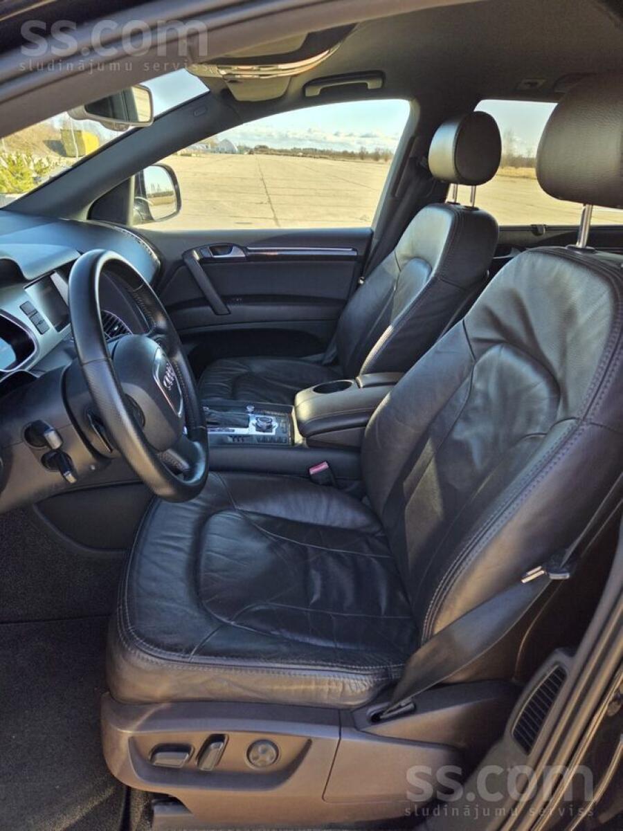 Pelēks Audi Q7 2006 Rīga, ar dzinēja tilpumu 3.00 L un nobraukumu 226 tūkst. km par 6990 €, foto 18 vietnē AUTOMOTO.COM.LV