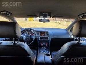 Pelēks Audi Q7 2006 Rīga, ar dzinēja tilpumu 3.00 L un nobraukumu 226 tūkst. km par 6990 €, foto 25 vietnē AUTOMOTO.COM.LV