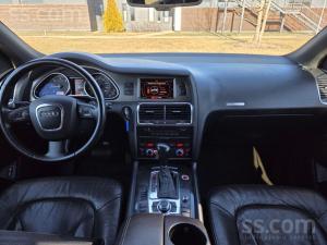 Pelēks Audi Q7 2006 Rīga, ar dzinēja tilpumu 3.00 L un nobraukumu 226 tūkst. km par 6990 €, foto 28 vietnē AUTOMOTO.COM.LV