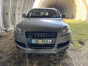 Grey Audi Q7 2006 in Riga, with an engine capacity of 3.00 L and mileage of 322 thousand km for 5500 €, photo 4 on AUTOMOTO.COM.LV