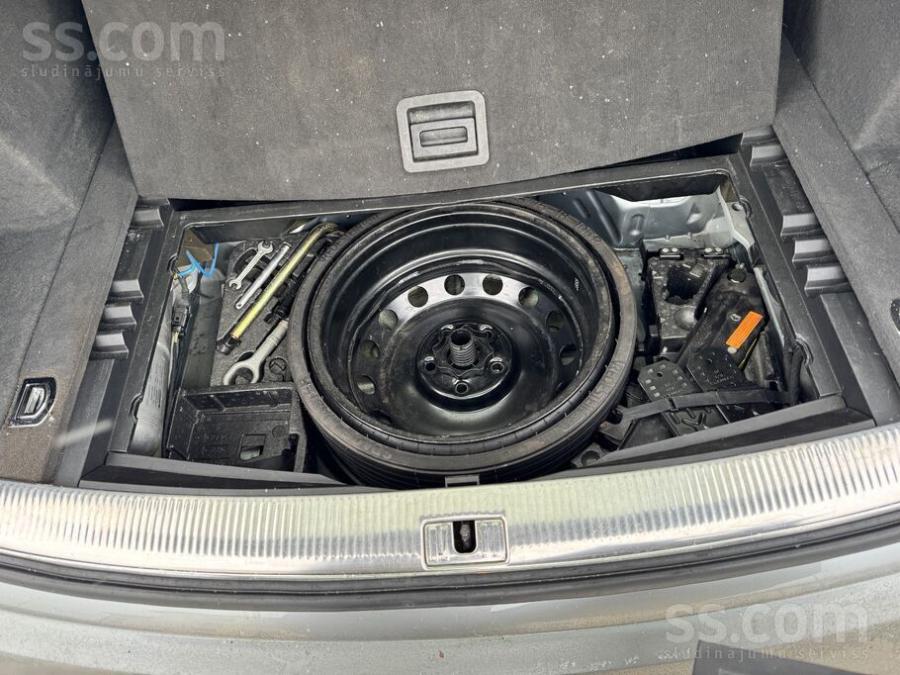Grey Audi Q7 2006 in Riga, with an engine capacity of 3.00 L and mileage of 322 thousand km for 5500 €, photo 20 on AUTOMOTO.COM.LV