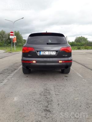 Grey Audi Q7 2006 in Jelgava, with an engine capacity of 3.00 L and mileage of 500 thousand km for 4100 €, photo 5 on AUTOMOTO.COM.LV