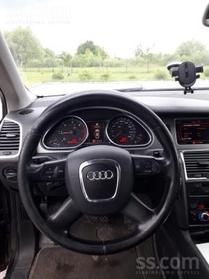 Grey Audi Q7 2006 in Jelgava, with an engine capacity of 3.00 L and mileage of 500 thousand km for 4100 €, photo 8 on AUTOMOTO.COM.LV