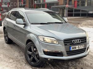 Pelēks Audi Q7 2006 Rīga, ar dzinēja tilpumu 3.00 L un nobraukumu 317 tūkst. km par 4990 €, foto  vietnē AUTOMOTO.COM.LV