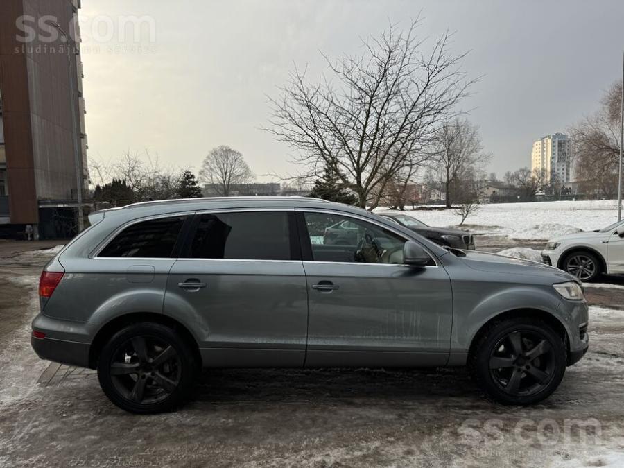 Pelēks Audi Q7 2006 Rīga, ar dzinēja tilpumu 3.00 L un nobraukumu 317 tūkst. km par 4990 €, foto 4 vietnē AUTOMOTO.COM.LV
