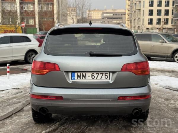 Grey Audi Q7 2006 in Riga, with an engine capacity of 3.00 L and mileage of 317 thousand km for 4990 €, photo 5 on AUTOMOTO.COM.LV