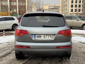 Pelēks Audi Q7 2006 Rīga, ar dzinēja tilpumu 3.00 L un nobraukumu 317 tūkst. km par 4990 €, foto 6 vietnē AUTOMOTO.COM.LV