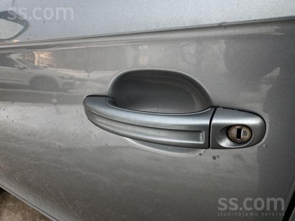 Grey Audi Q7 2006 in Riga, with an engine capacity of 3.00 L and mileage of 317 thousand km for 4990 €, photo 7 on AUTOMOTO.COM.LV