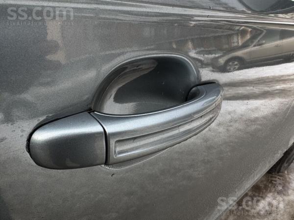 Grey Audi Q7 2006 in Riga, with an engine capacity of 3.00 L and mileage of 317 thousand km for 4990 €, photo 9 on AUTOMOTO.COM.LV