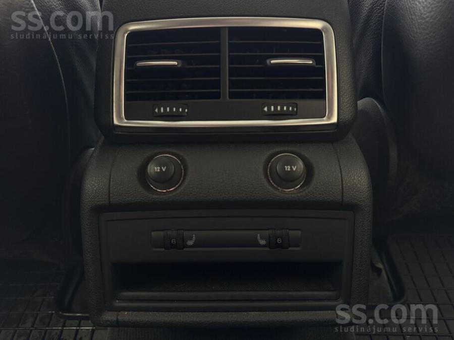 Pelēks Audi Q7 2006 Rīga, ar dzinēja tilpumu 3.00 L un nobraukumu 317 tūkst. km par 4990 €, foto 25 vietnē AUTOMOTO.COM.LV