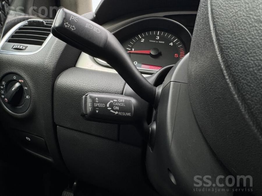 Pelēks Audi Q7 2006 Rīga, ar dzinēja tilpumu 3.00 L un nobraukumu 317 tūkst. km par 4990 €, foto 30 vietnē AUTOMOTO.COM.LV