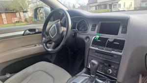 Grey Audi Q7 2006 in Jonava, with an engine capacity of 4.16 L and mileage of 186 thousand km for 5990 €, photo 8 on AUTOMOTO.COM.LV