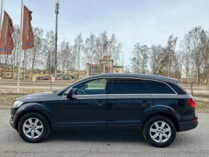 Grey Audi Q7 2006 in Riga, with an engine capacity of 3.00 L and mileage of 316 thousand km for 6390 €, photo 4 on AUTOMOTO.COM.LV